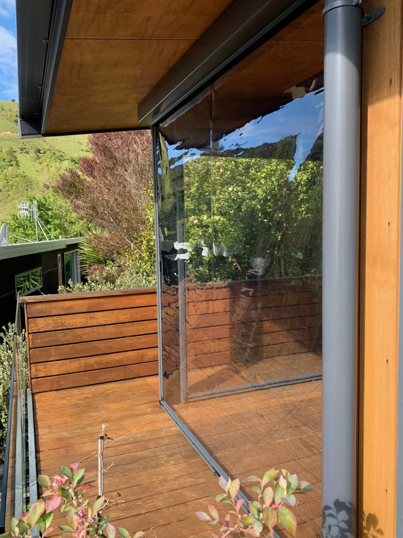 ZipTrak Features | MES Outdoor