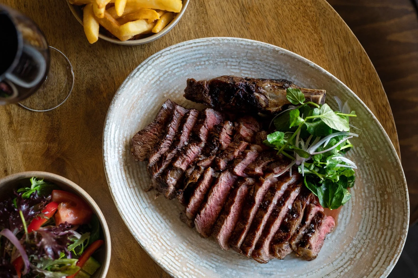 Sydney's Famous Steak & Ribs Restaurants - Hurricane's Grill & Bar