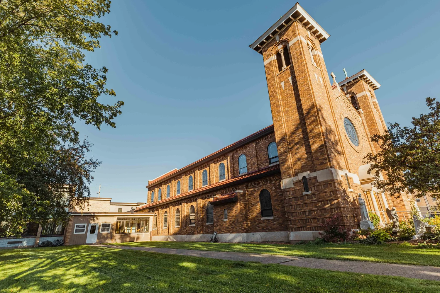 Windows — Stonehouse