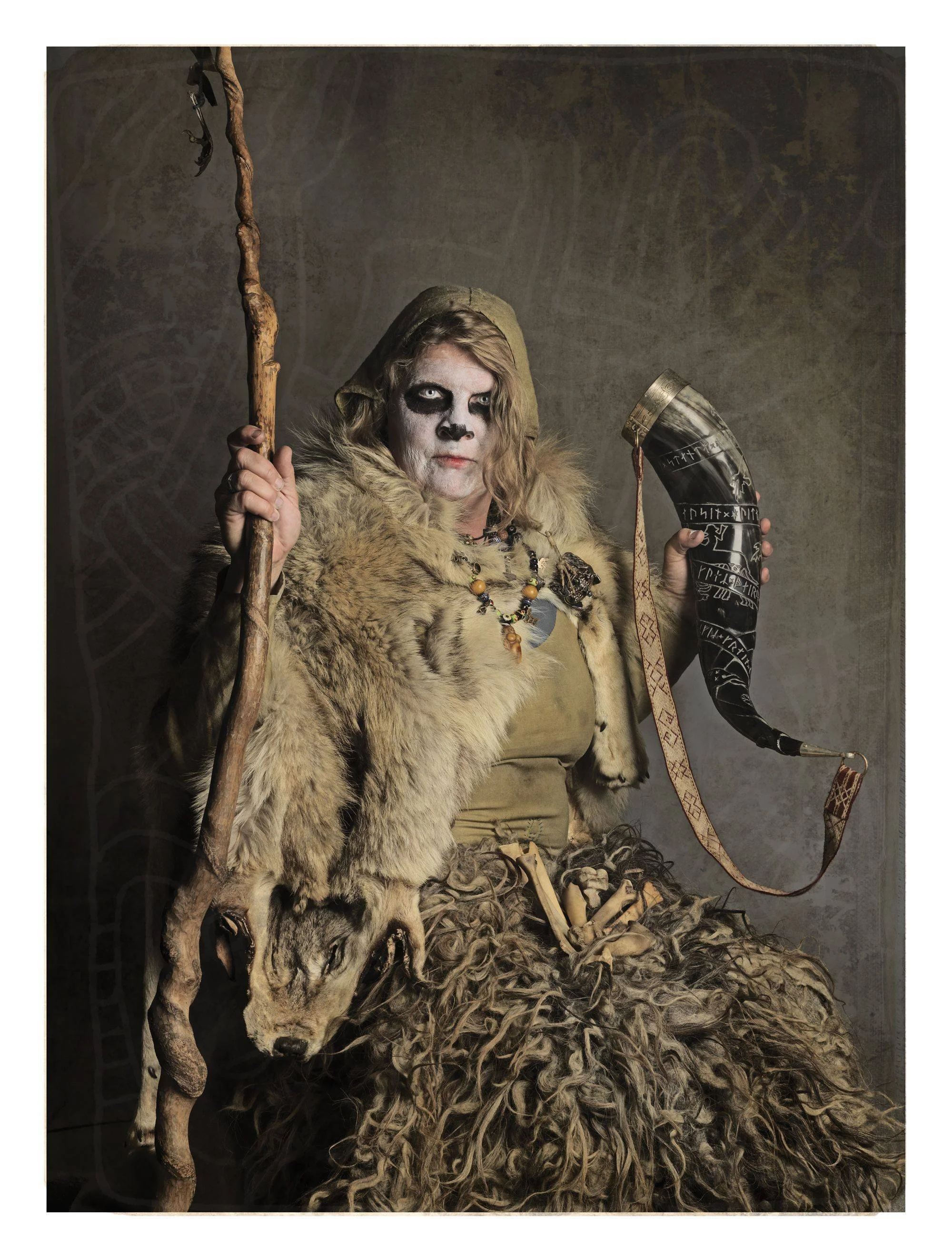 Volva, Völva, Vulva — Symbiiotica