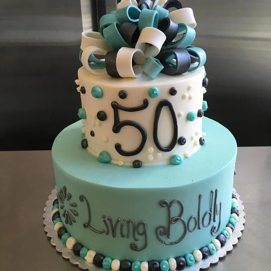 B'zzz Custom Cakes | Fort Mill Cupcakes and Custom Cakes