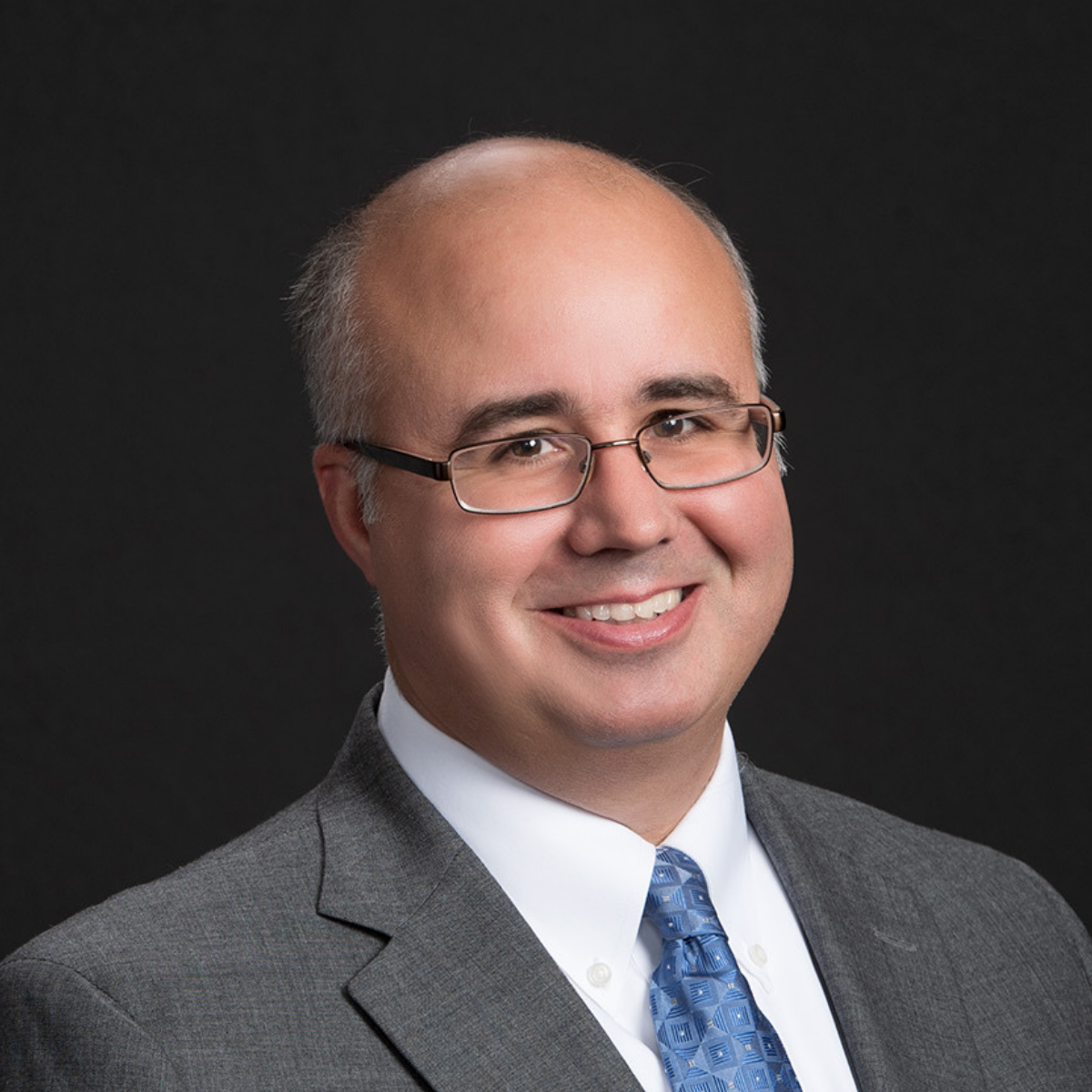 Leo Moniz — Van Dermyden Makus Law Corporation