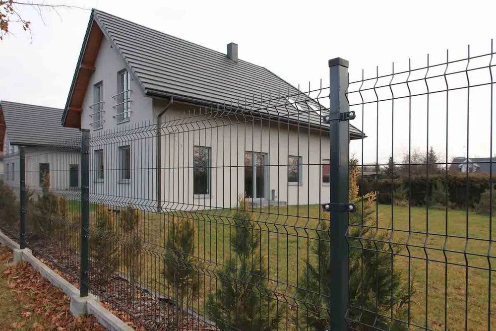 Single wire fence panels - Alfafence Hungary