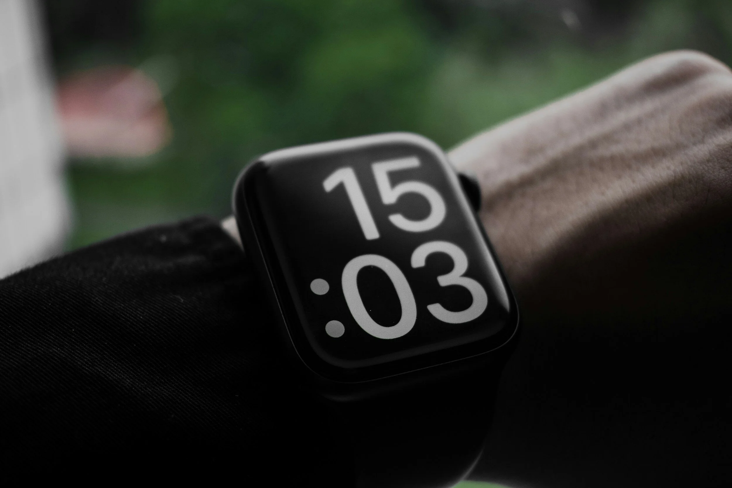 How to Block Numbers on Apple Watch – A Step-by-Step Guide