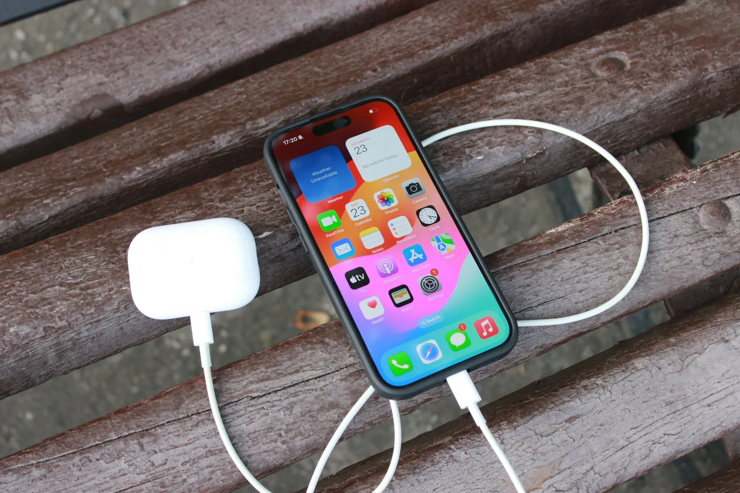 How to Charge iPhone 15 – Everything You Need to Know