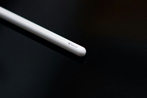 How to Charge Apple Pencil Gen 2