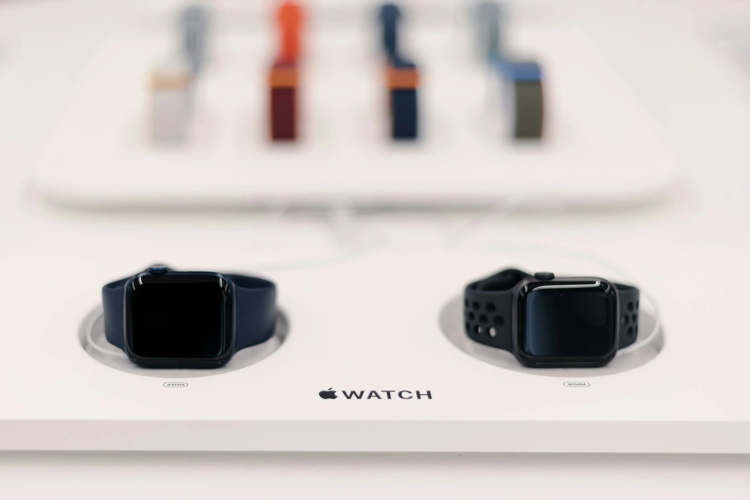 How to Charge Apple Watch (All Models)