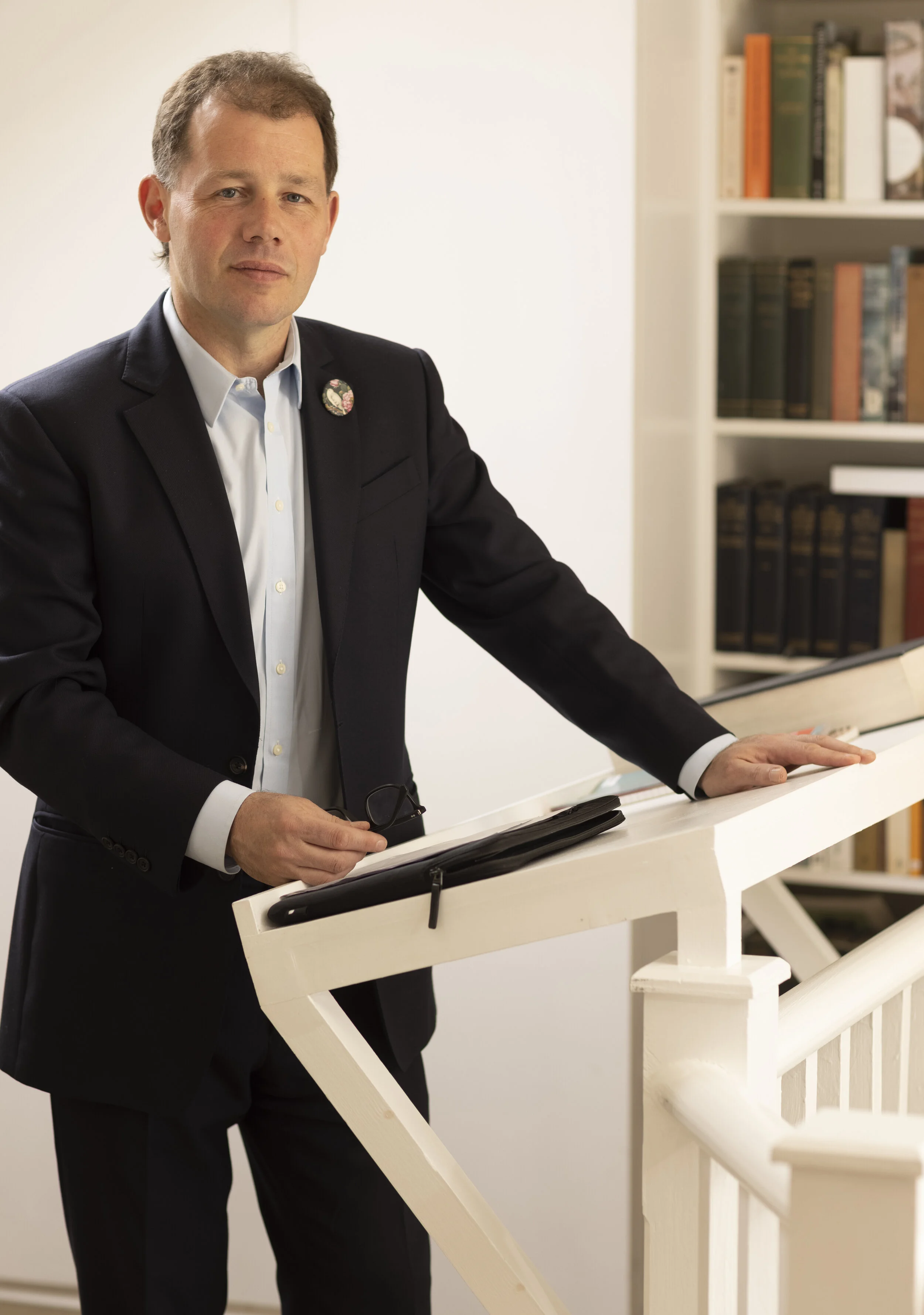 Contact — Christopher de Bellaigue