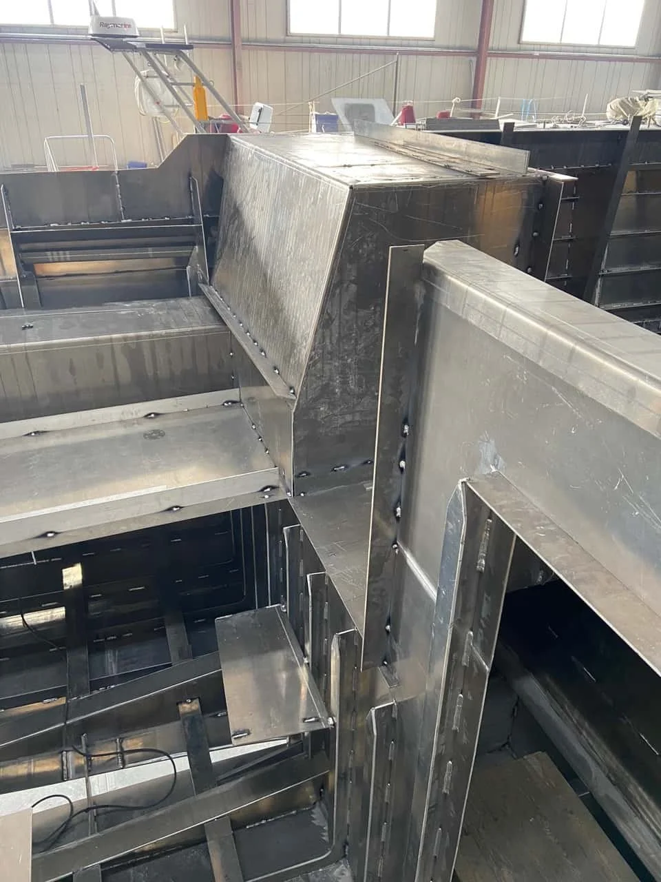 LRC65-01 build, the passagemaker with a Low Displacement to Length ...