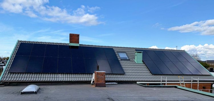 Solceller & Solsystem Installation | Täta Tak Energi