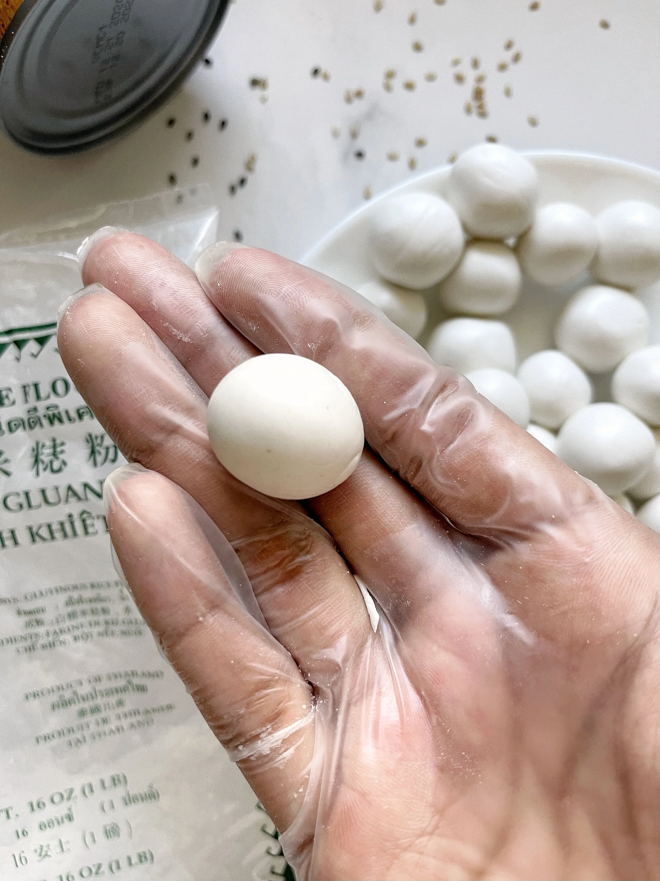 Banh Ja' Neuk (Khmer Glutinous Rice Ball Dessert) — Pete Eats