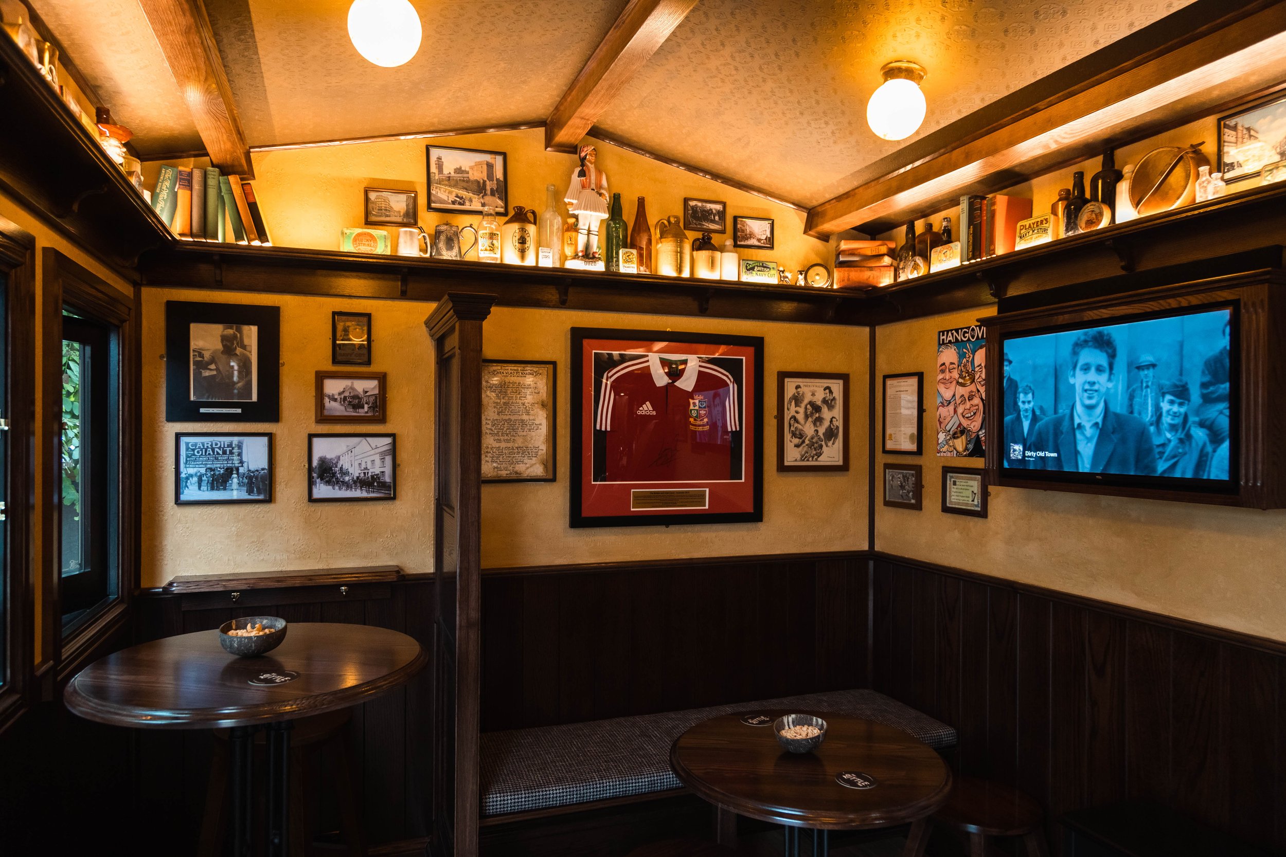 Own a Pub — My Little Pub