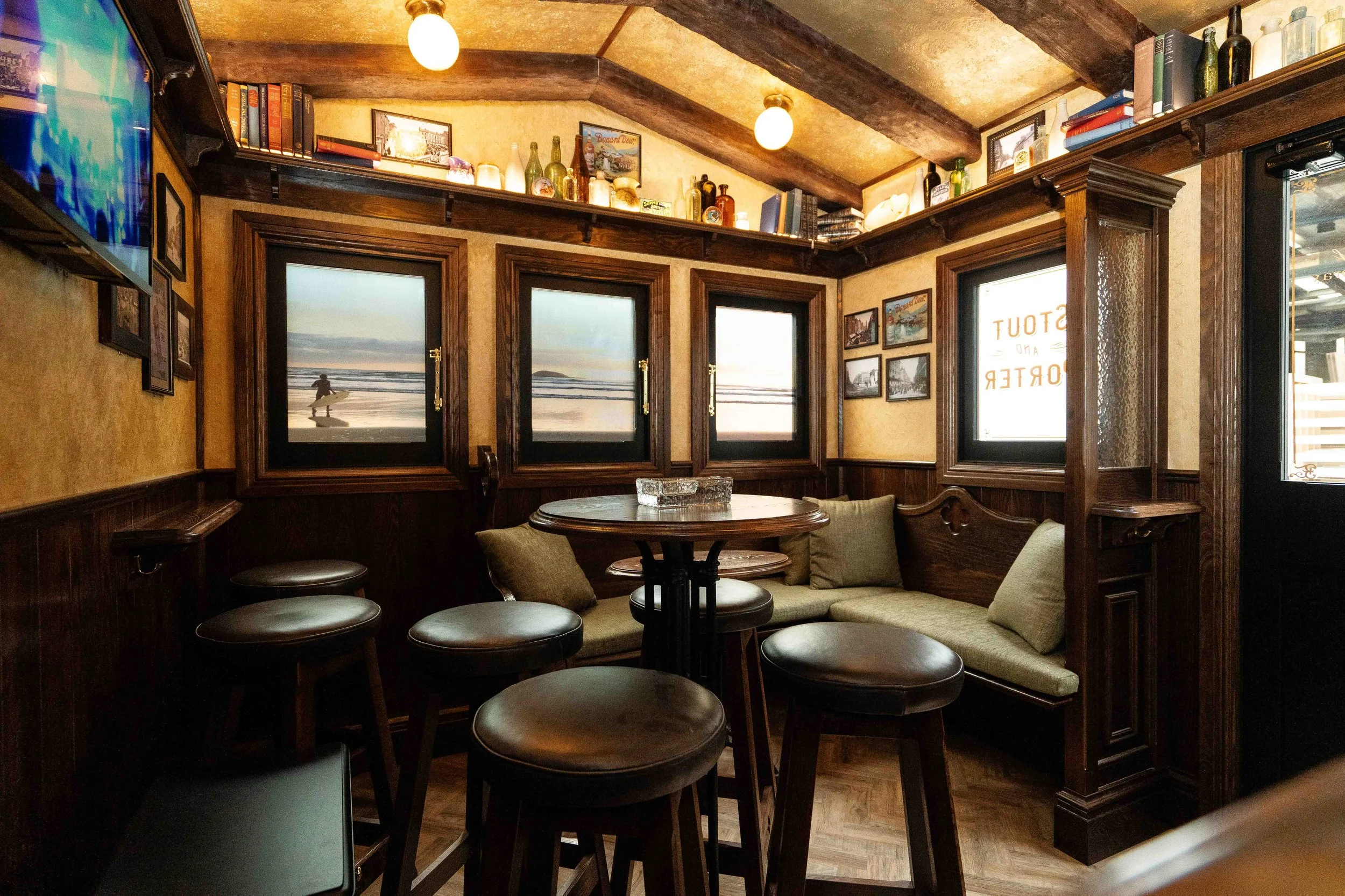 Tom’s — My Little Pub