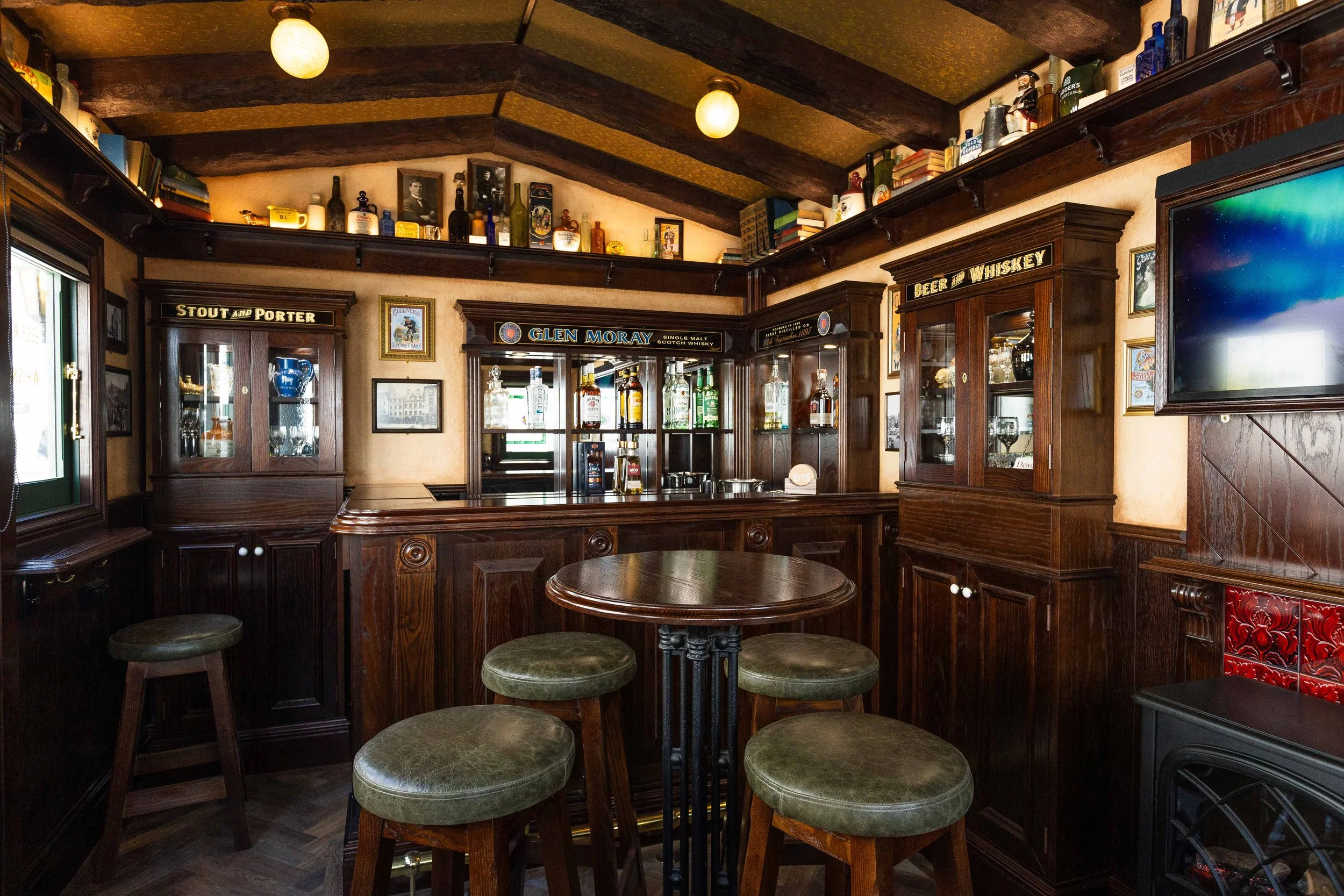 Own a Pub — My Little Pub