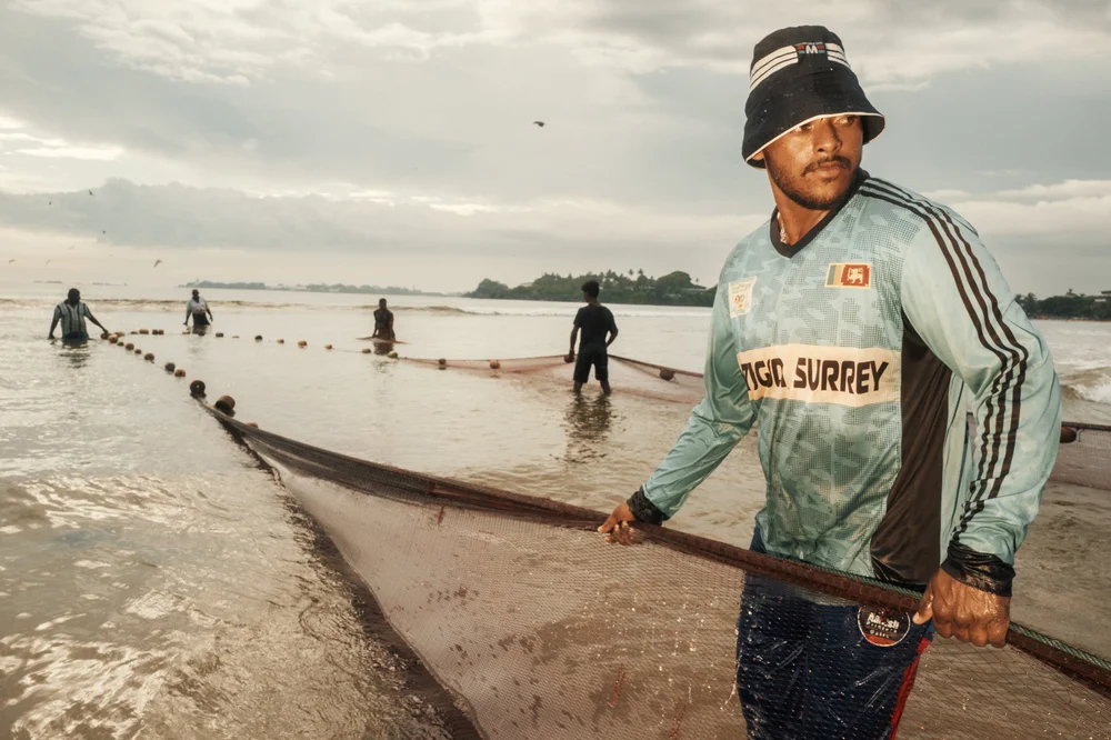 Chasing Light and Stories: Street Photography in Galle, Sri Lanka ...