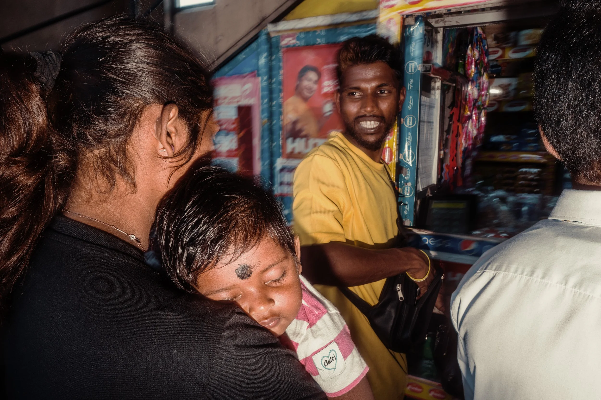 Chasing Light and Stories: Street Photography in Galle, Sri Lanka ...