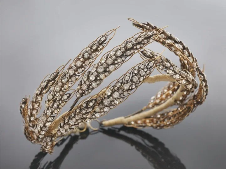 Regal and romantic - The tiara, officially the dreamiest of jewels ...