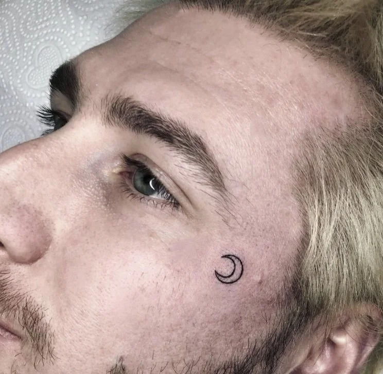 10 Best Face Tattoos: Unique Face Tattoo Ideas — TRILOGY ATELIER