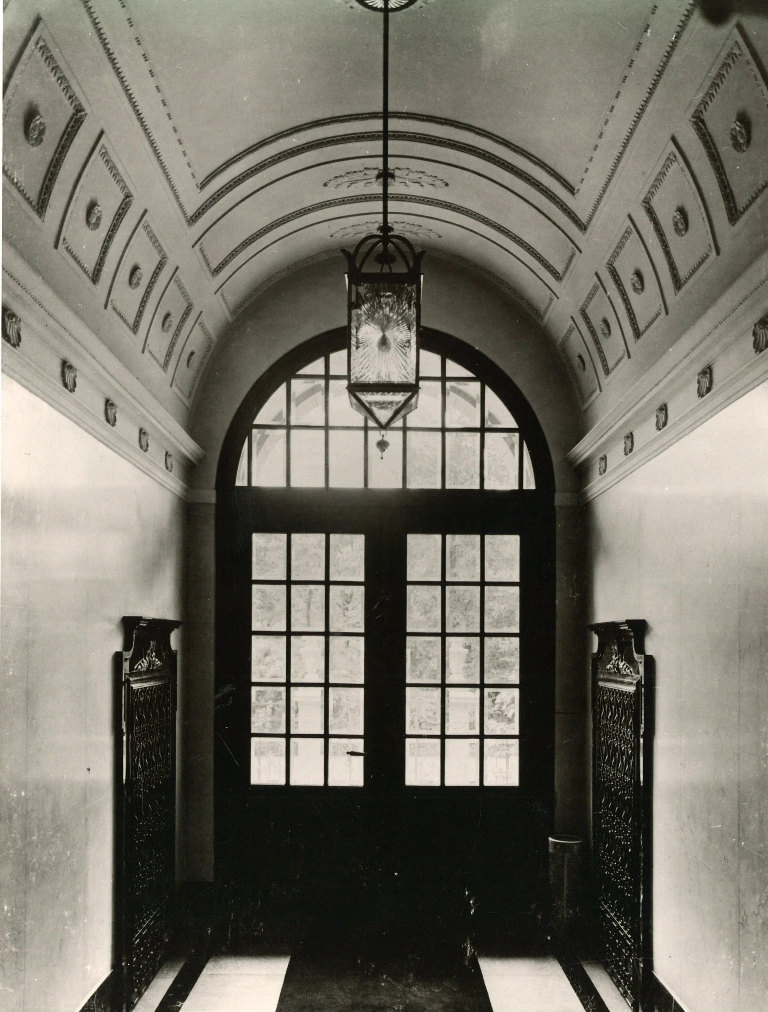 Leaders, industrialists and epic historical figures in the Mysterious ...