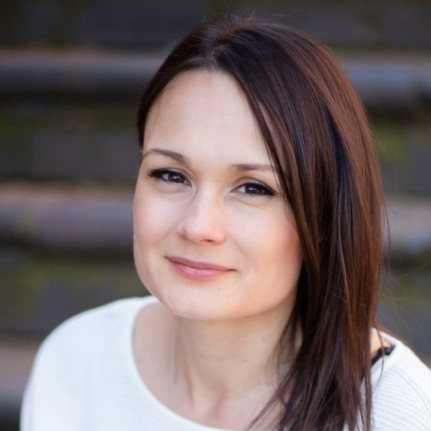 General 4 | Jessica Kate Brown Editor