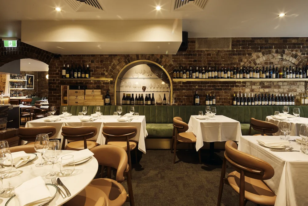 Book A Table | de Vine Food & Wine