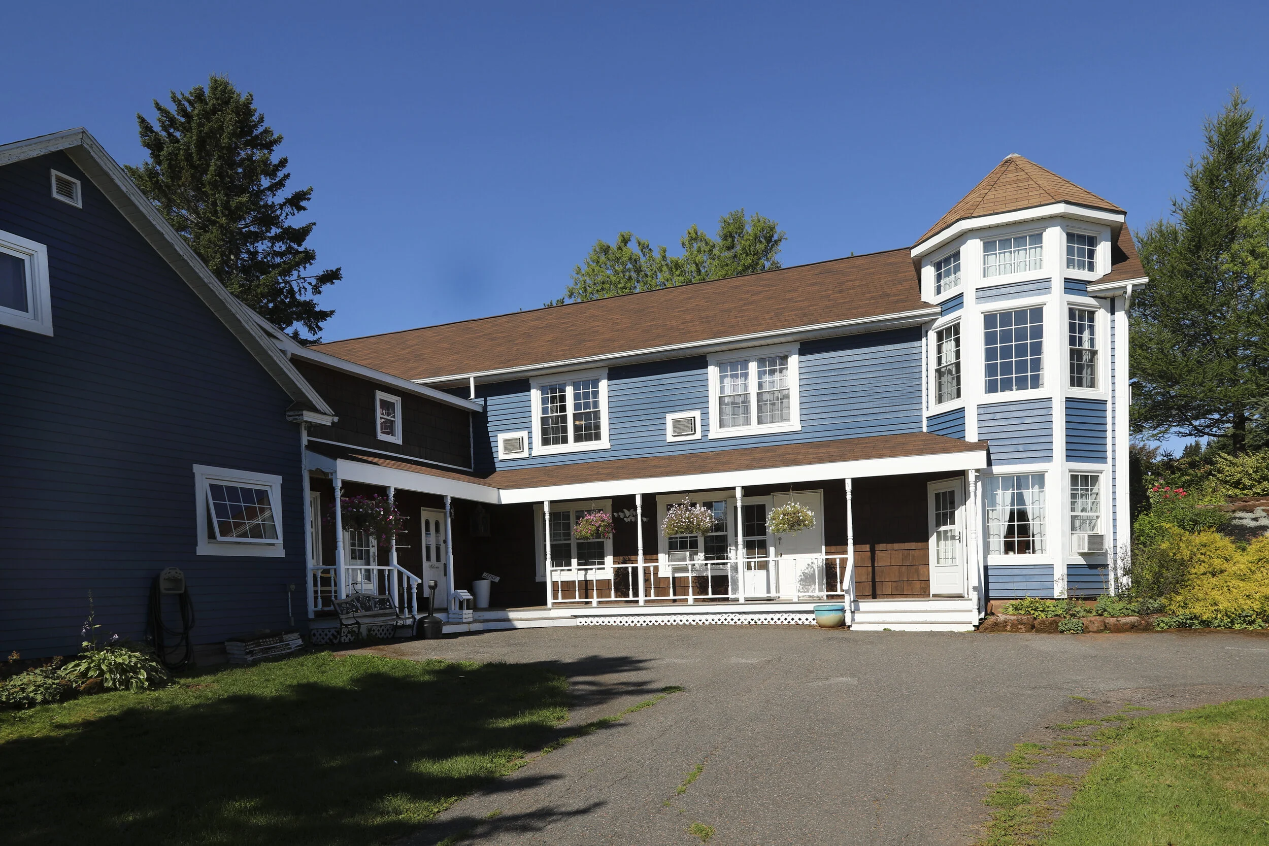 Our Story — The Lookout Inn