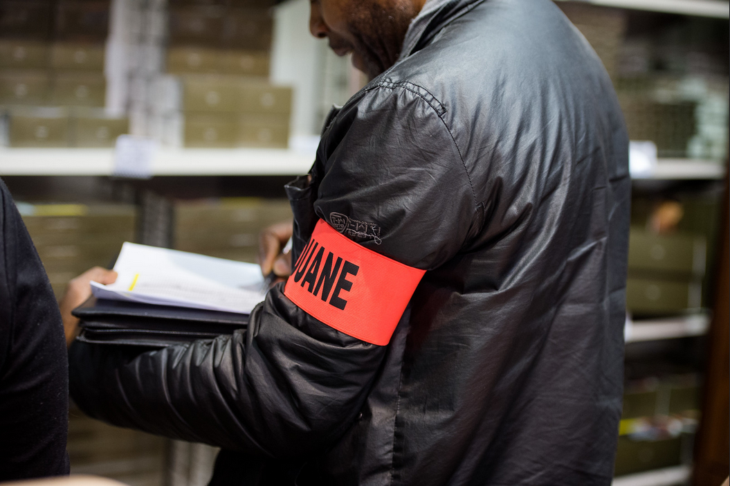 Immersion à la DNRED, quand les douanes supervisent la LCB-FT — Le ...