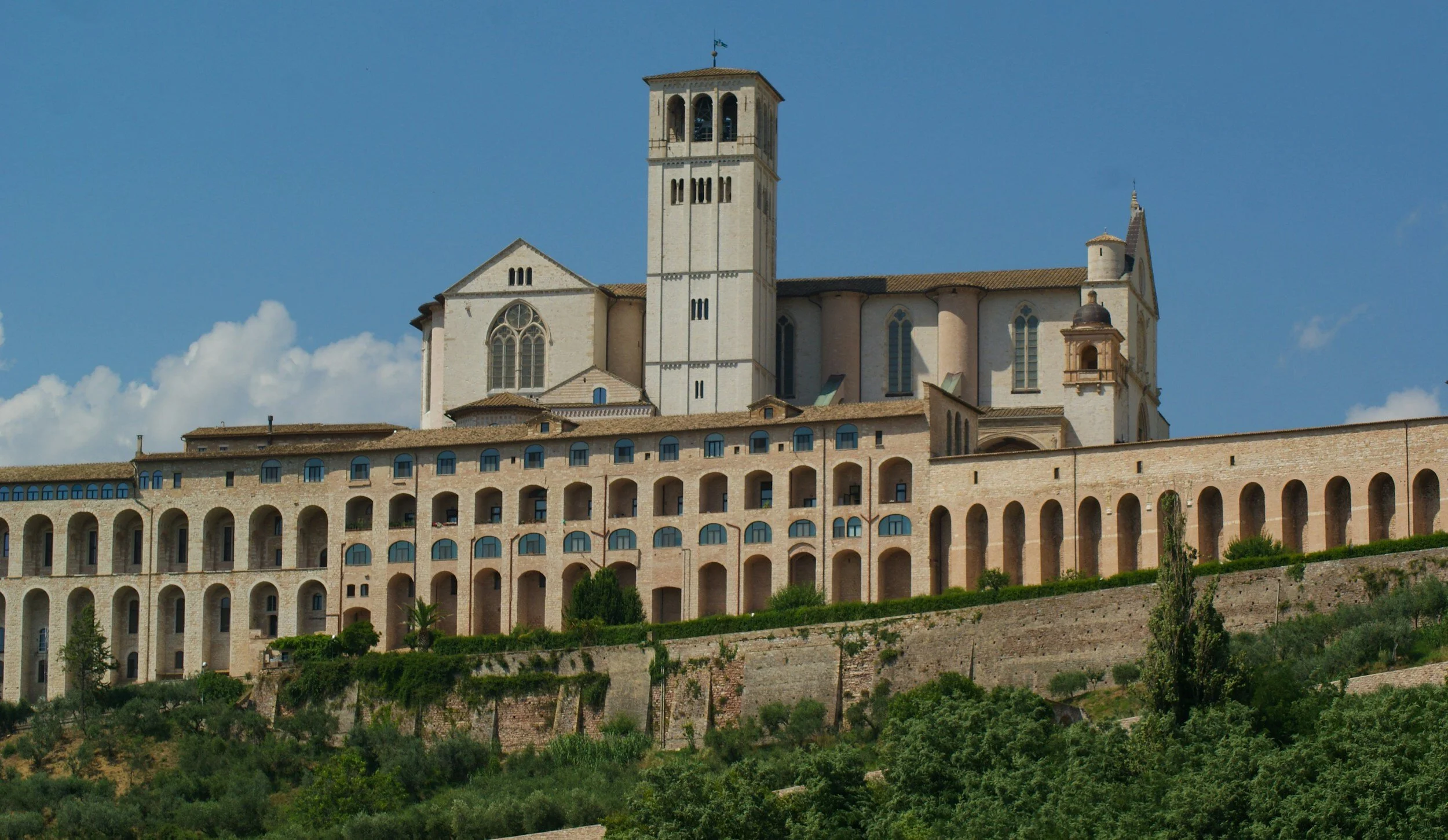 Guide to Assisi, Italy — Go Ask A Local