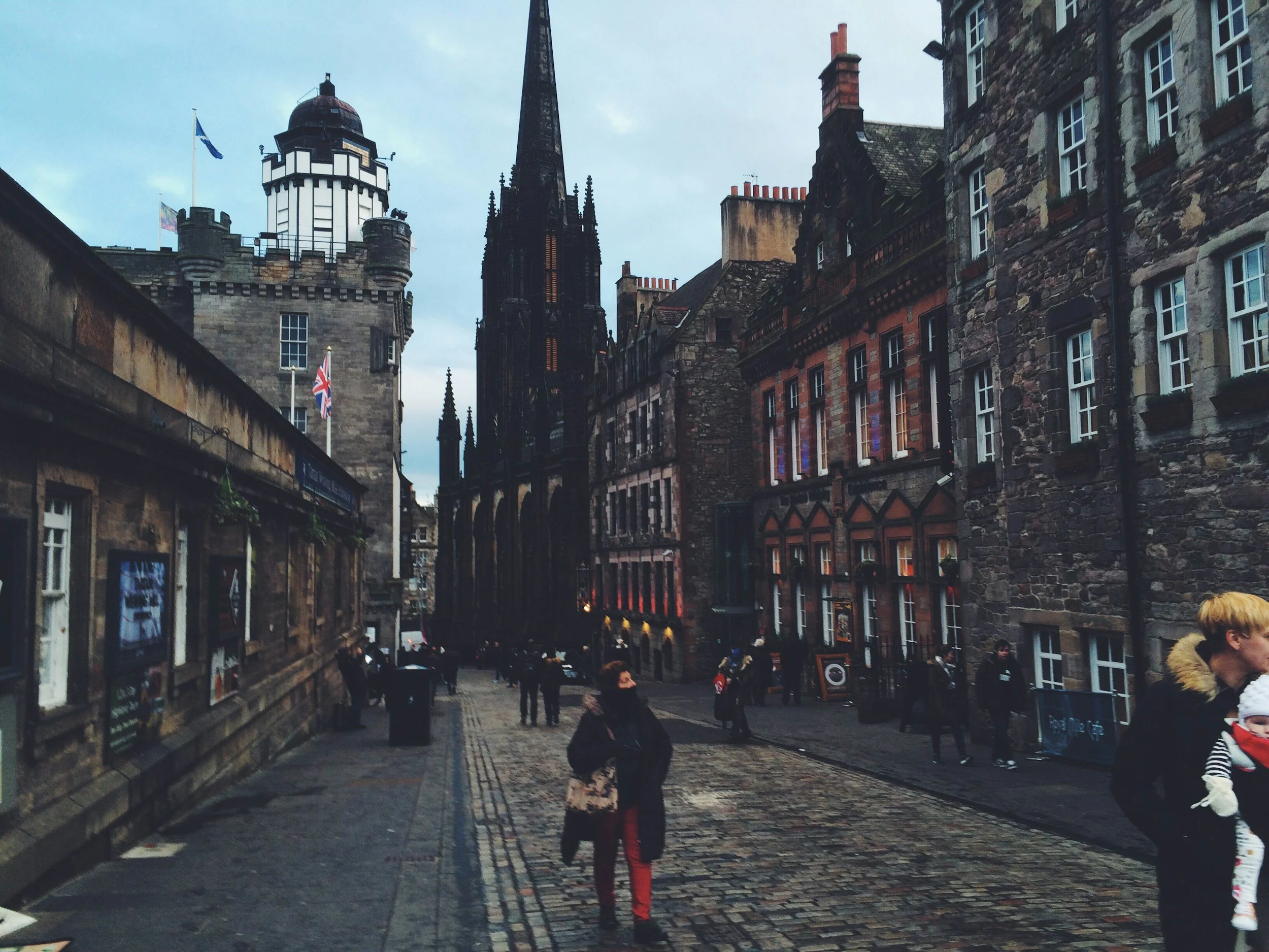 Travel Guide to Edinburgh, Scotland - the Athens of the North — Go Ask ...