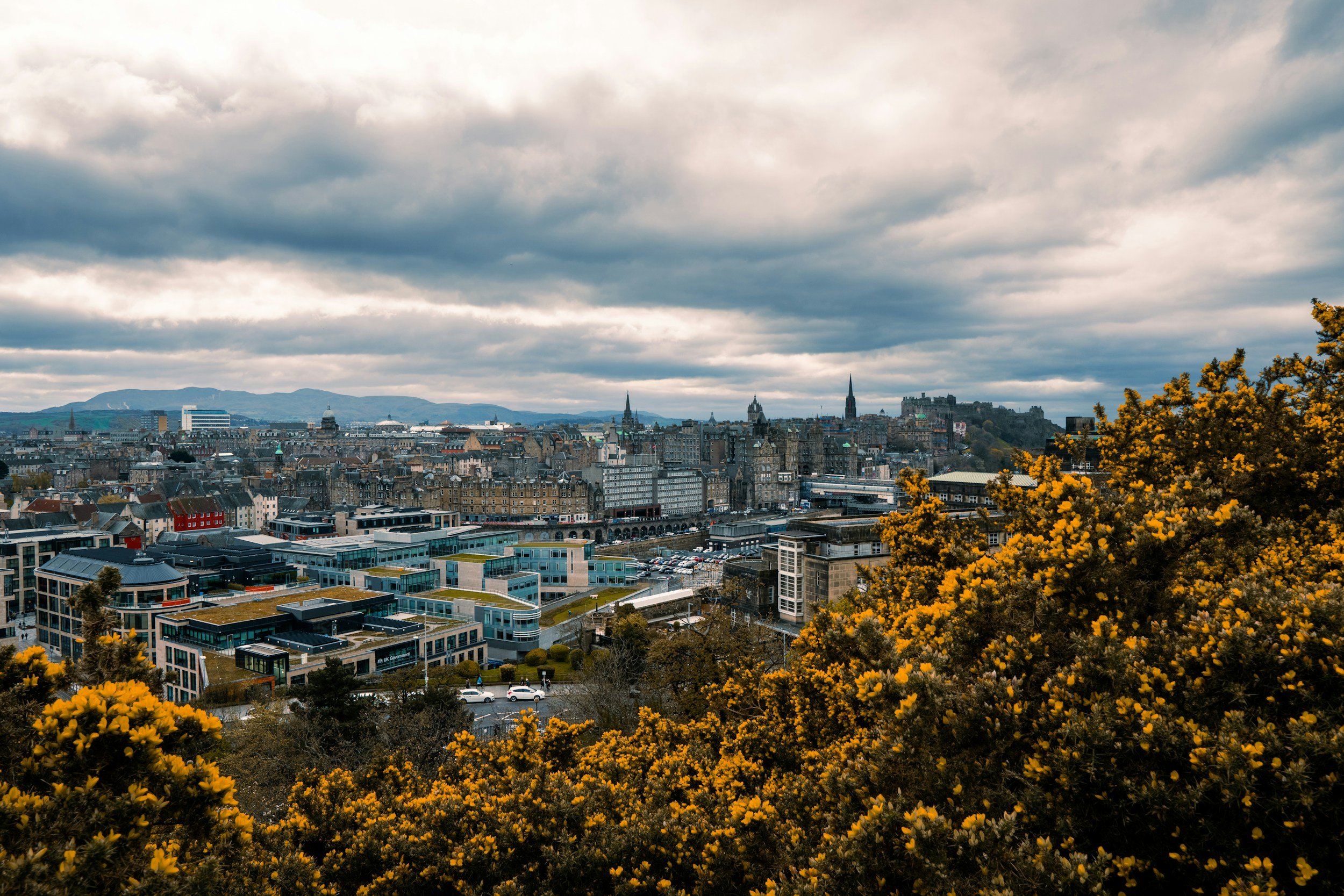 Travel Guide to Edinburgh, Scotland - the Athens of the North — Go Ask ...