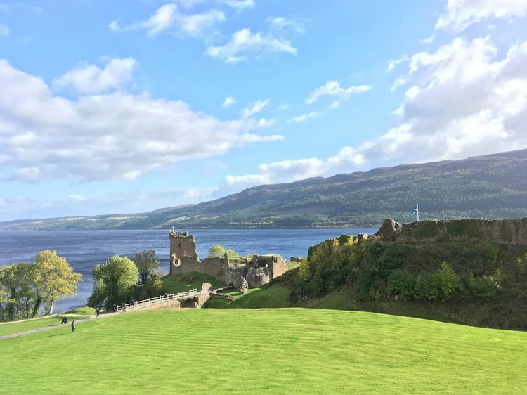Travel Guide to Inverness, Scotland - the Gateway to the Highlands — Go ...