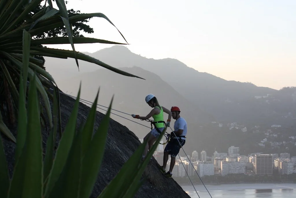 A Quick Guide to Visiting Pão de Açucar (Sugarloaf Mountain) — Go Ask A ...