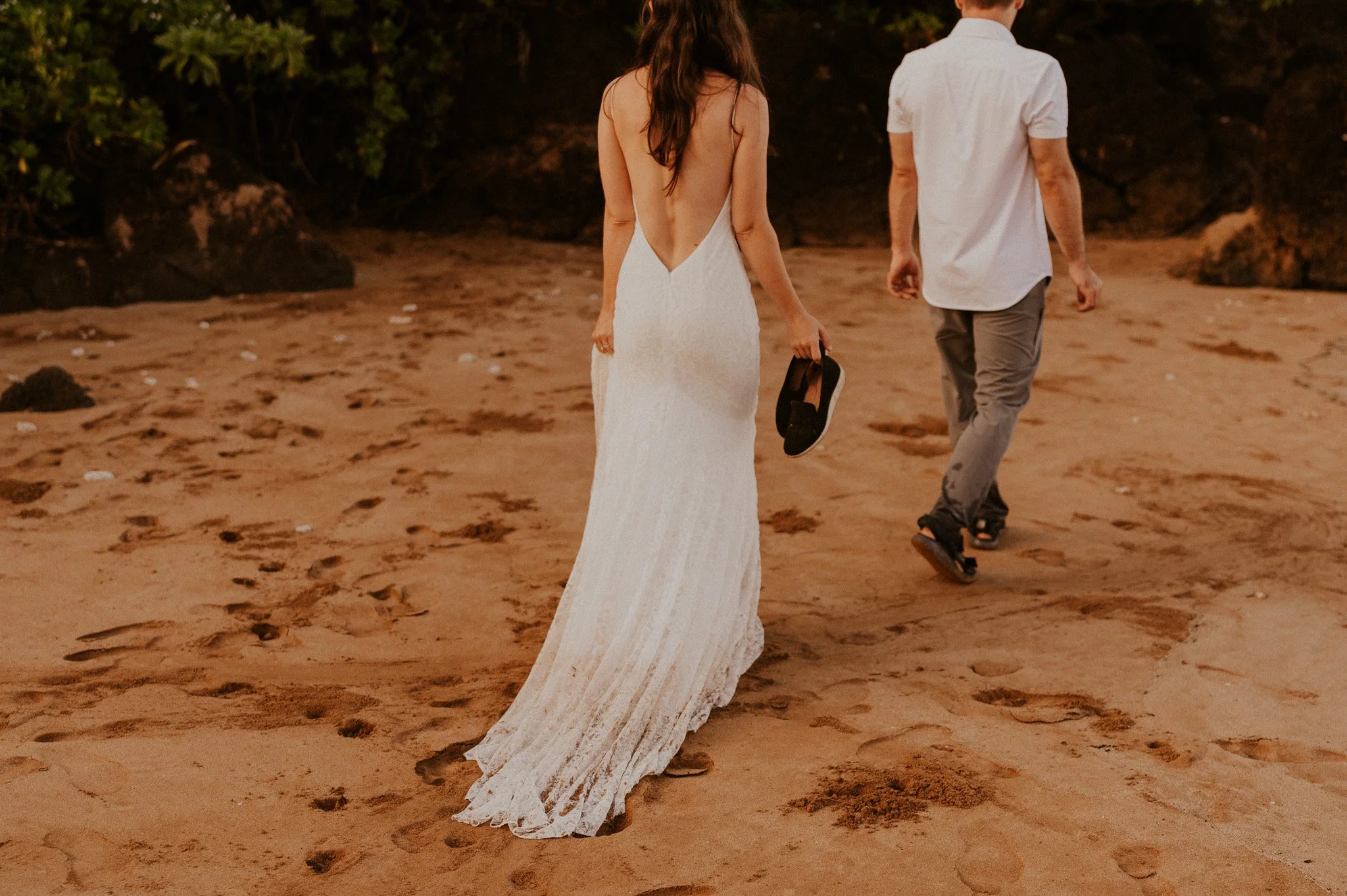 Danielle & Ray’s Beach & Cliffside Maui Elopement | brittanyhamannphotography.com
