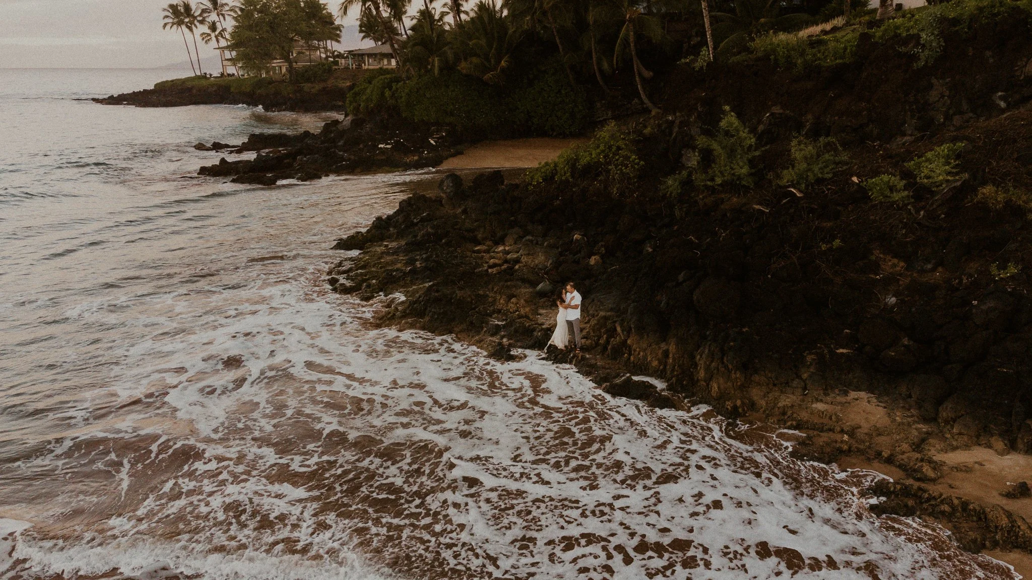 Danielle & Ray’s Beach & Cliffside Maui Elopement | brittanyhamannphotography.com