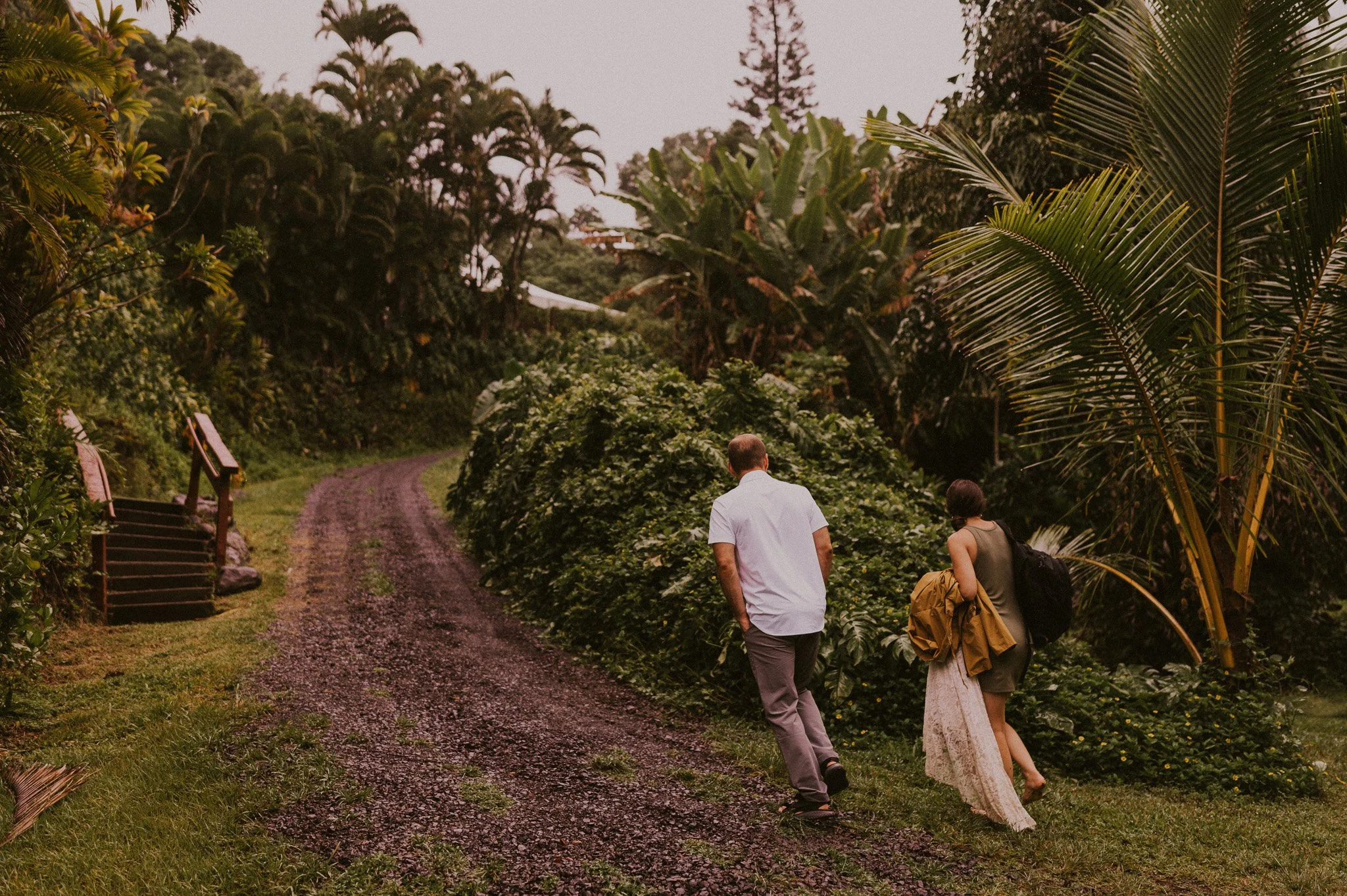 Danielle & Ray’s Beach & Cliffside Maui Elopement ...