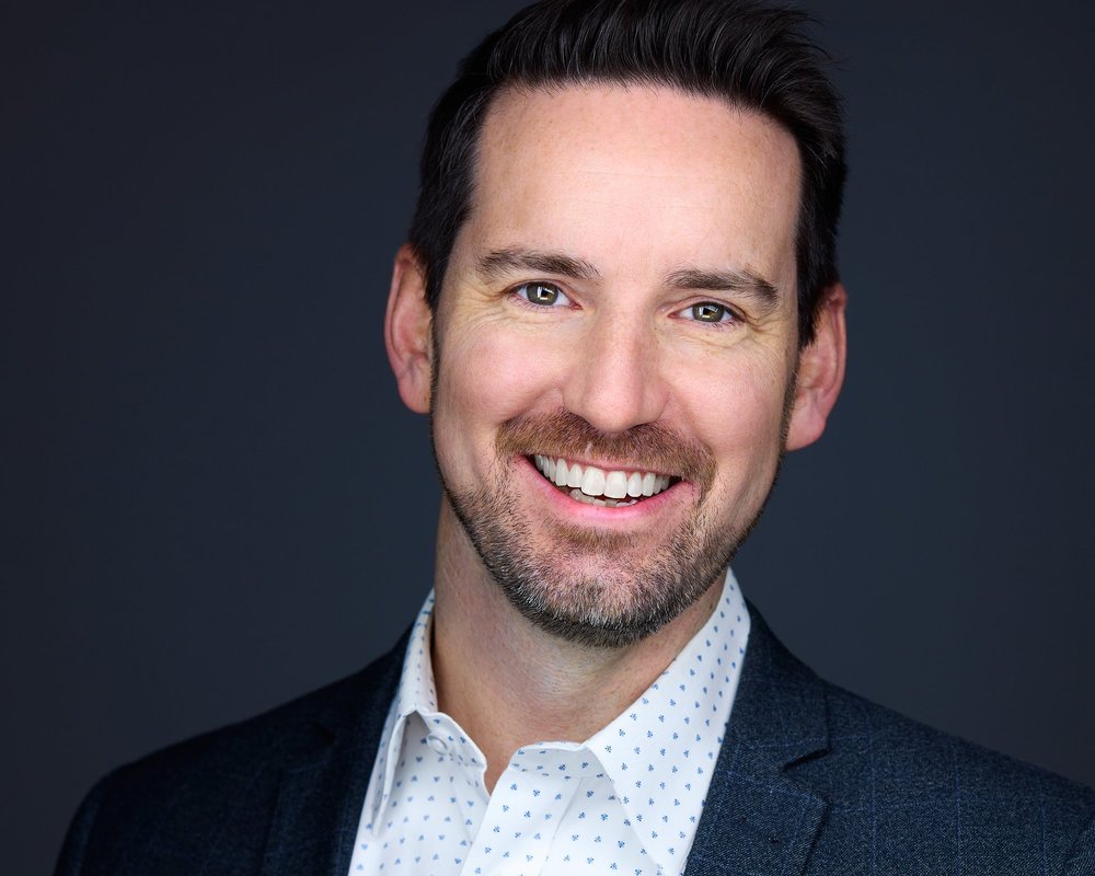 Headshot Photographer | Justin Dadswell Photography | Barrie