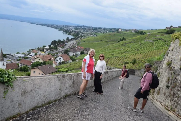 Discover the famous Lavaux vineyards on Lake Geneva Switzerland ...