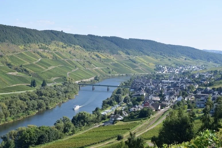 The Mittelmosel from Traben-Trarbach to Reil an der Mosel — Winekeller ...