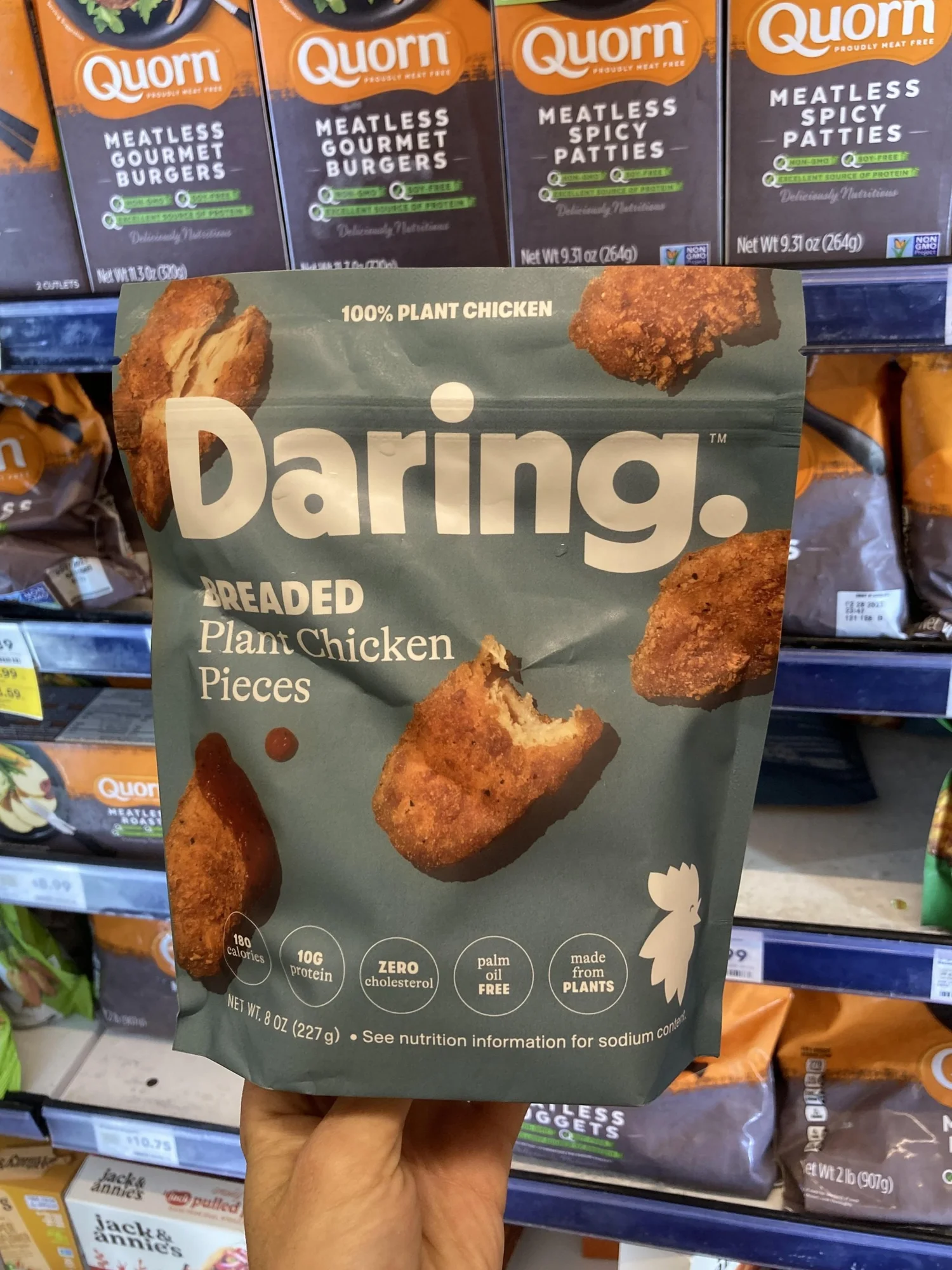 15 Best Plant-Based Chicken Alternatives at Whole Foods — Sustainable ...