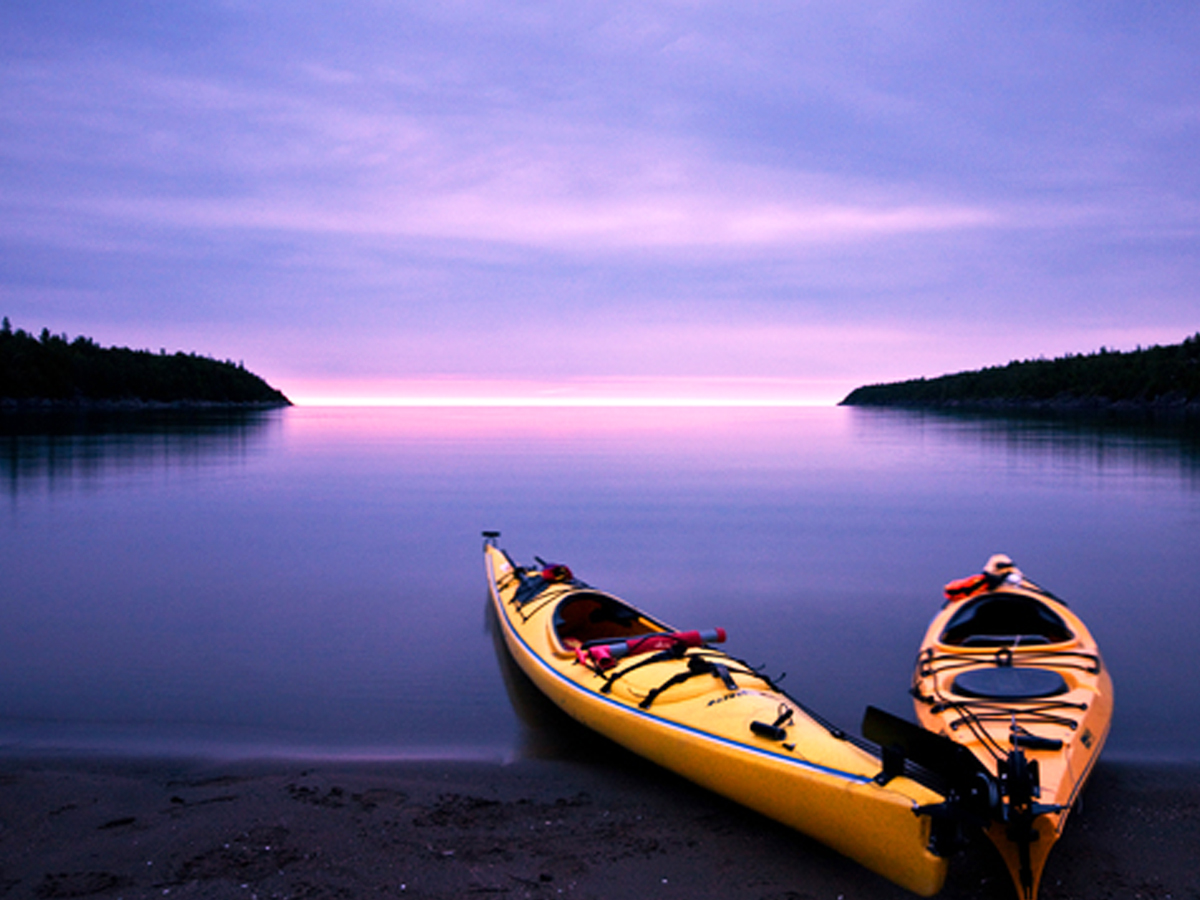 TOBERMORY — STONE COVE // EVO LUXURY WATERFRONT BED + BREAKFASTS