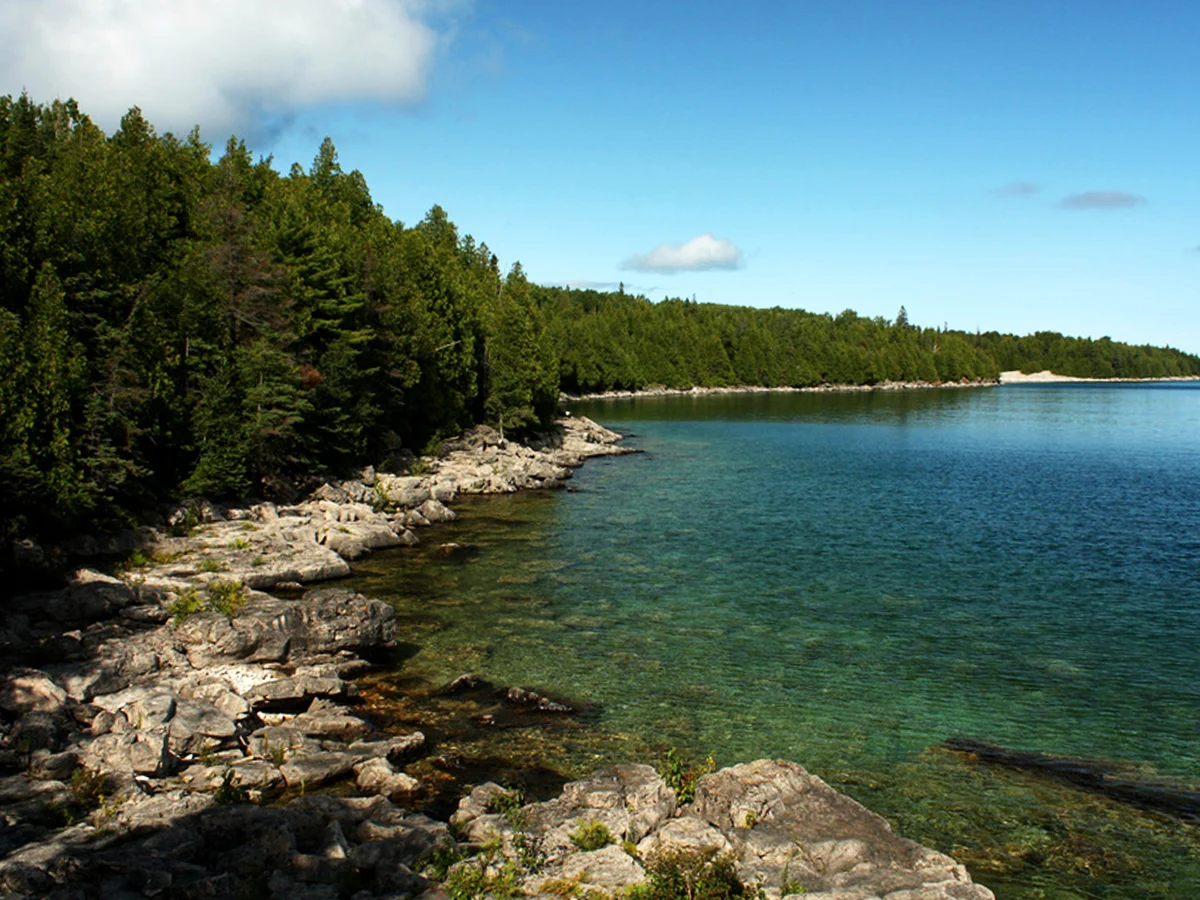TOBERMORY — STONE COVE // EVO LUXURY WATERFRONT BED + BREAKFASTS