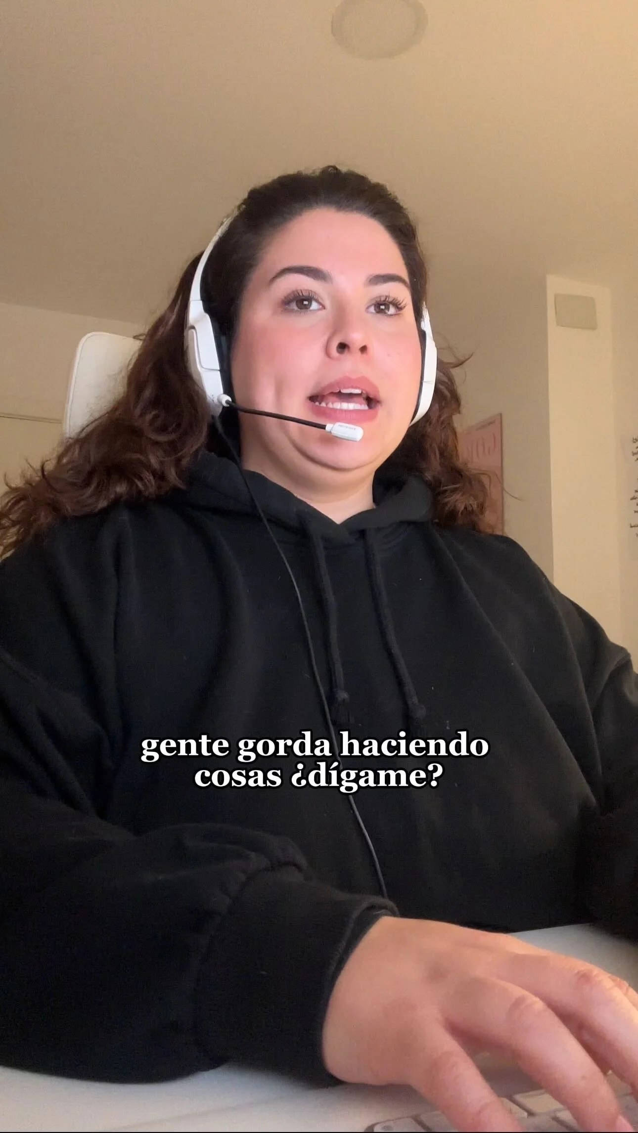 Mara Jiménez - Artista multidisciplinar y creadora de contenido