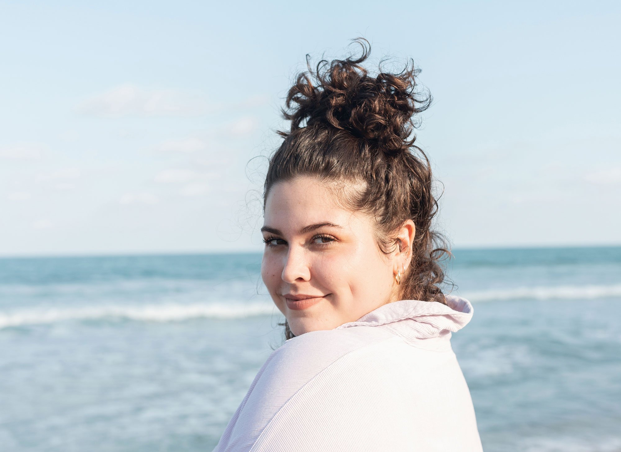 Mara Jiménez - Artista multidisciplinar y creadora de contenido