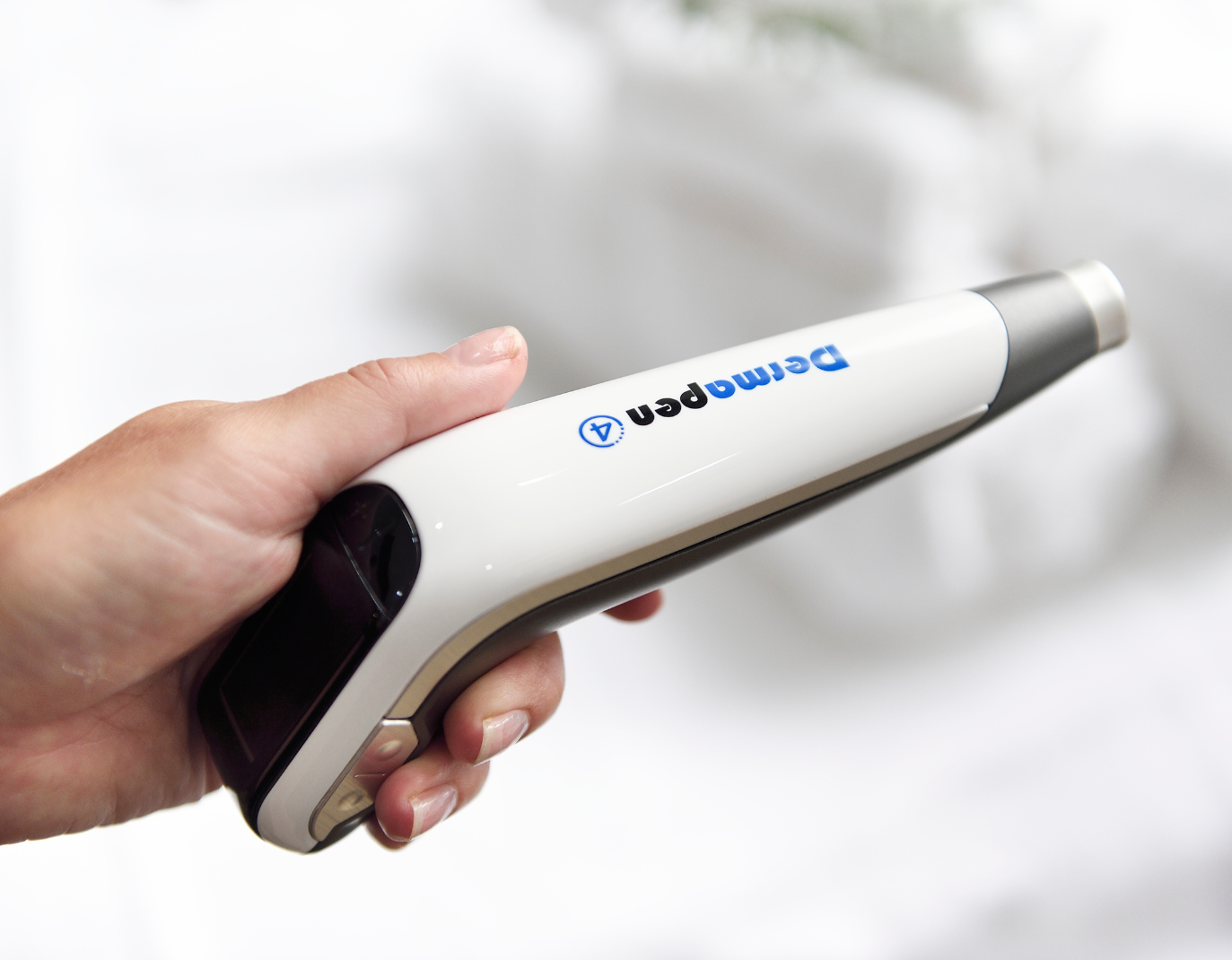 Dermapen® Microneedling Facial in Singapore | The Aesthetic Studio Wellness