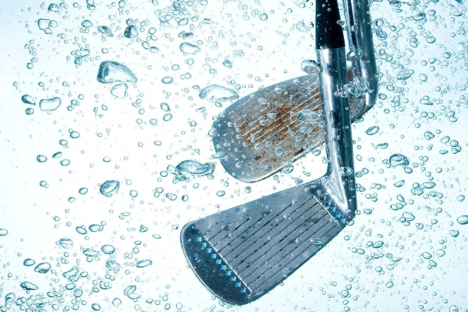 Best Way To Clean Golf Clubs (Quick & In-Depth Guide)