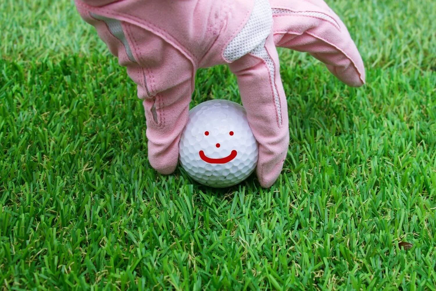 Golf Ball Markings: Tips For Better Play