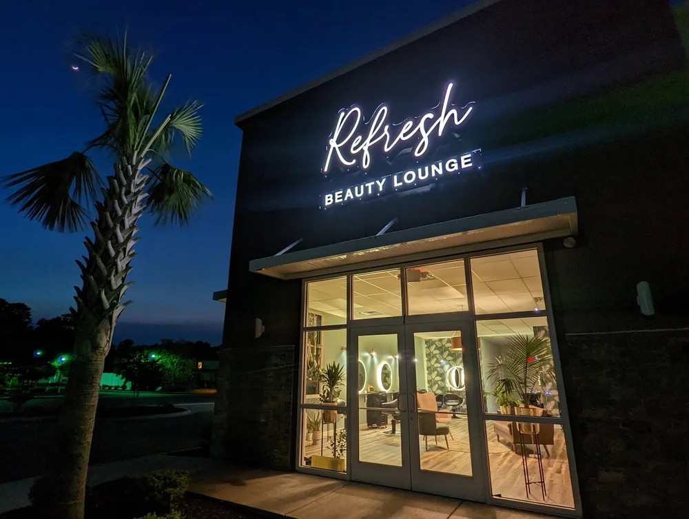 About Us — Refresh Beauty Lounge