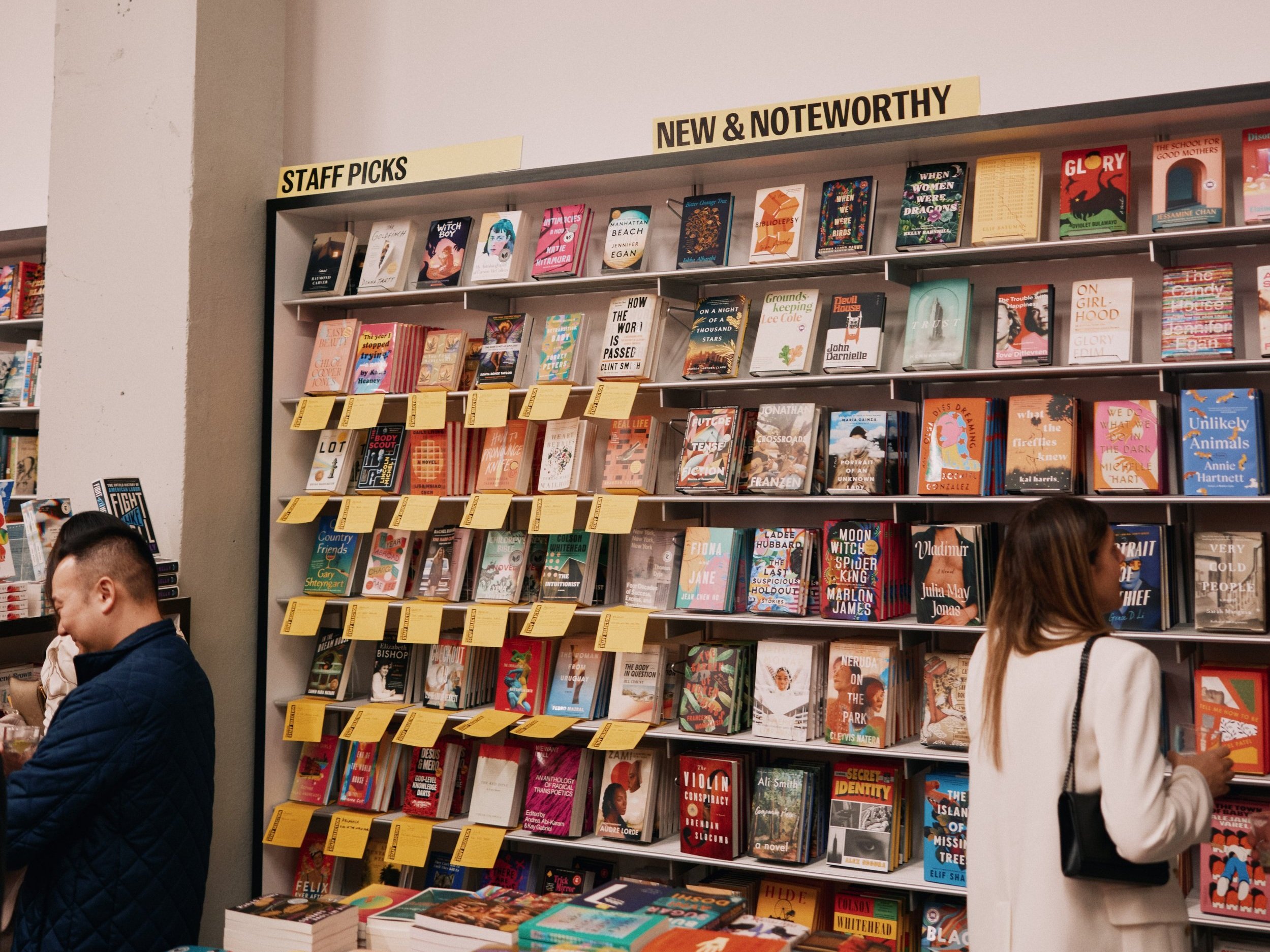 P&T Knitwear I Bookstore