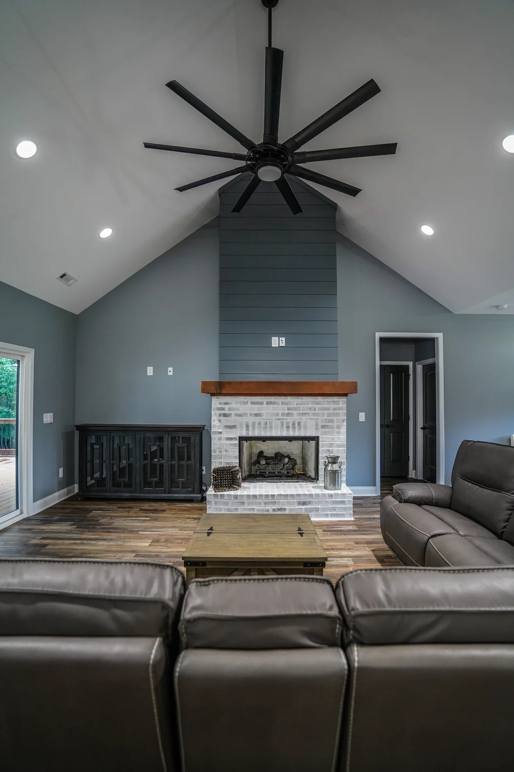 C&B Construction Arp Home — CB Contracting