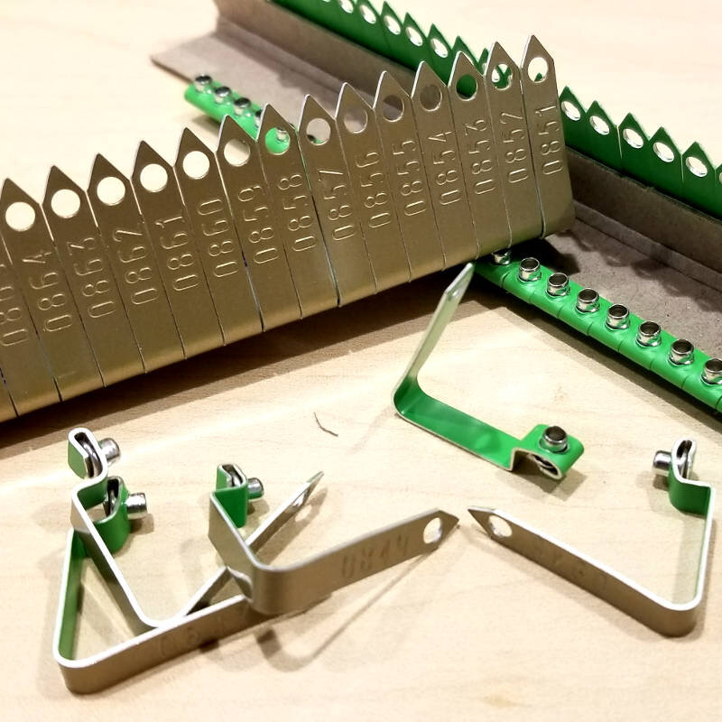 Wing Bands | Customized Zip Wing Bands | Identification Wing ID Tags ...